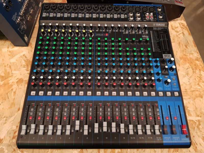 Yamaha MG20XU - Esse Music Store